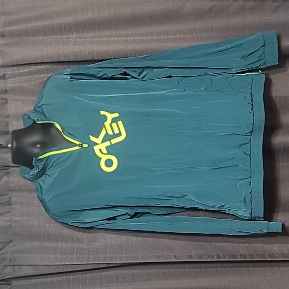 Oakley | Jackets & Coats | Oakley Retro Look Dark Teal And Neon Yellow ...